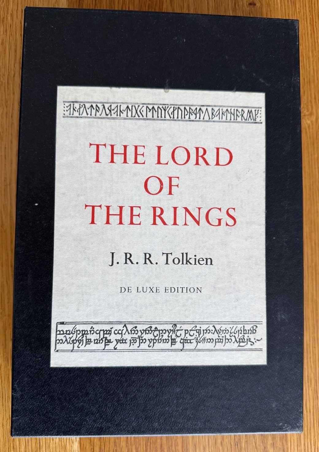 TolkienGuide - The Lord Of The Rings & The Hobbit - De Luxe Editions ...