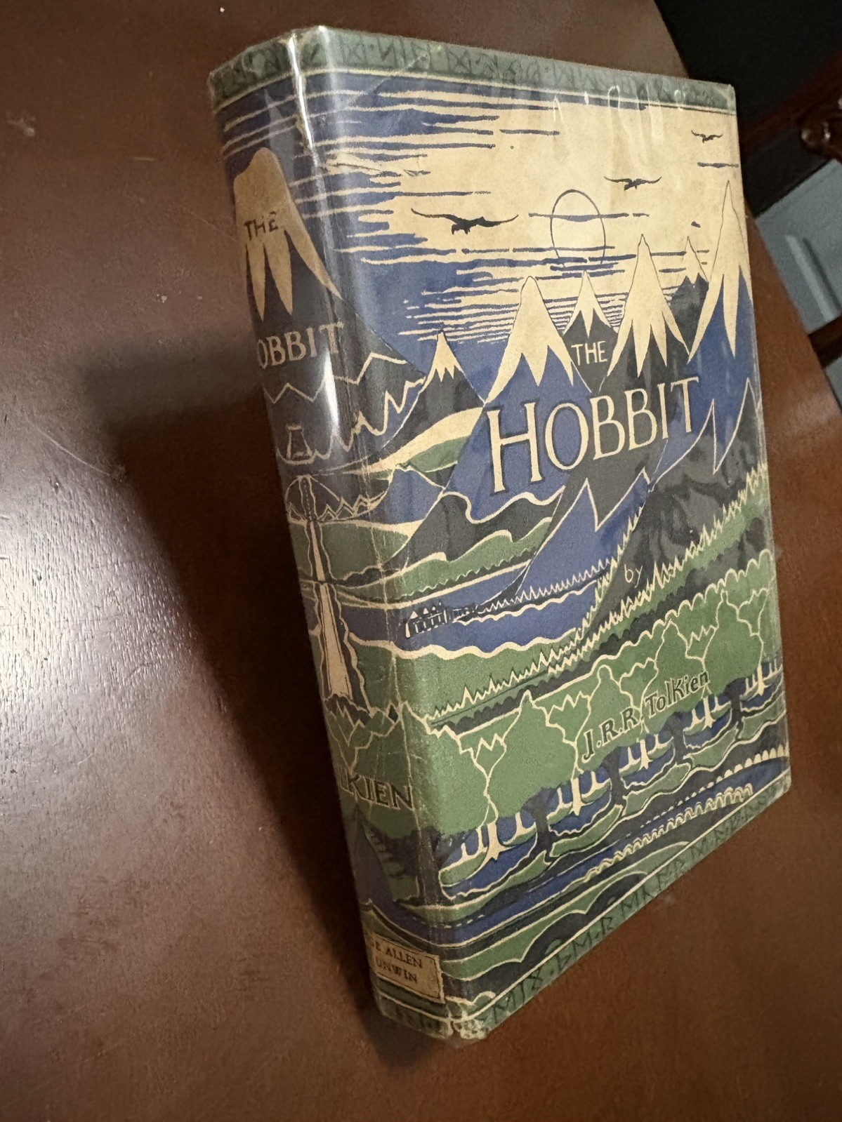 TolkienGuide - Interesting listings