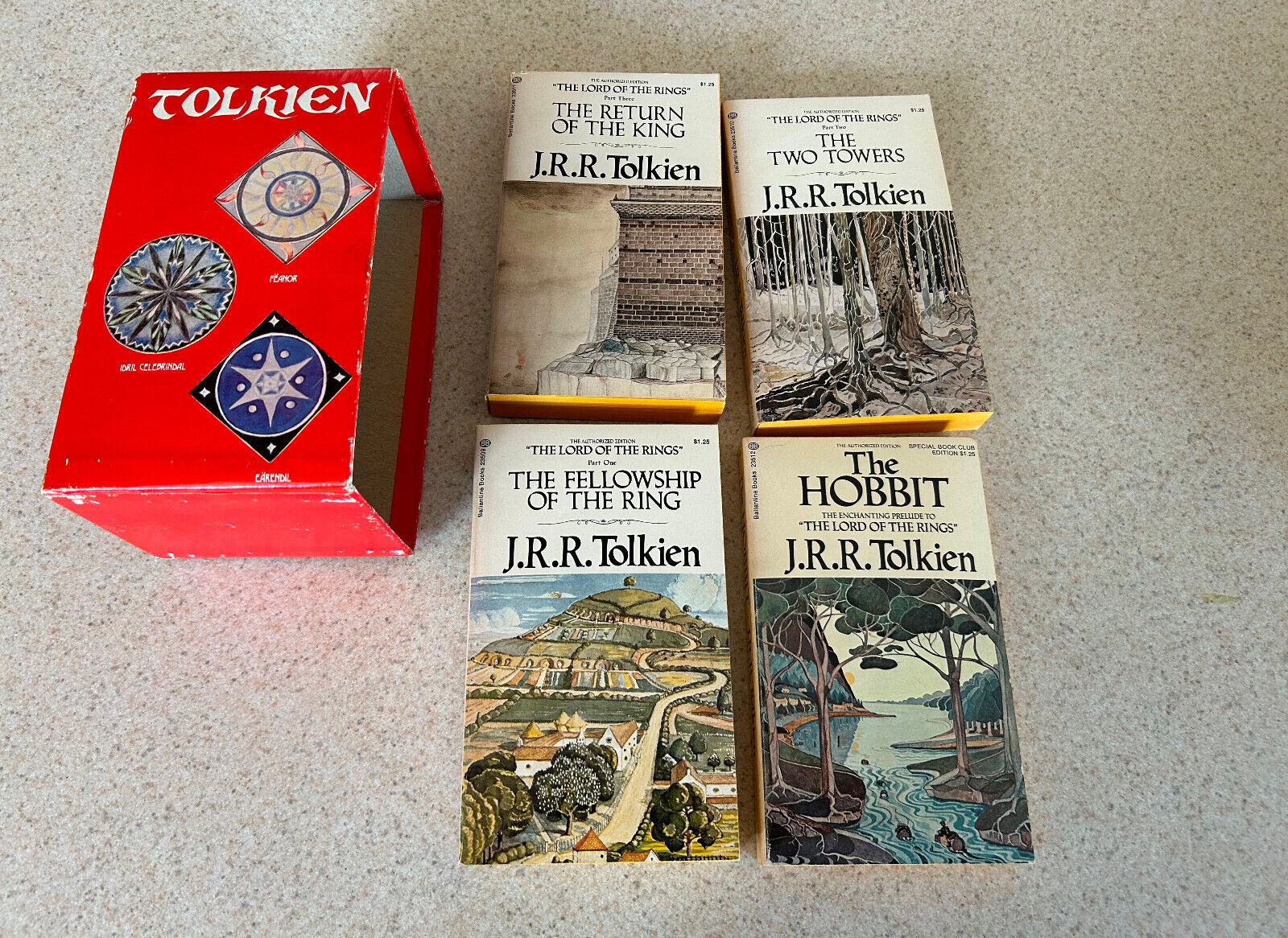 TolkienGuide - JRR TOLKIEN -- 1973 Lord of the Rings Paperbacks in ...