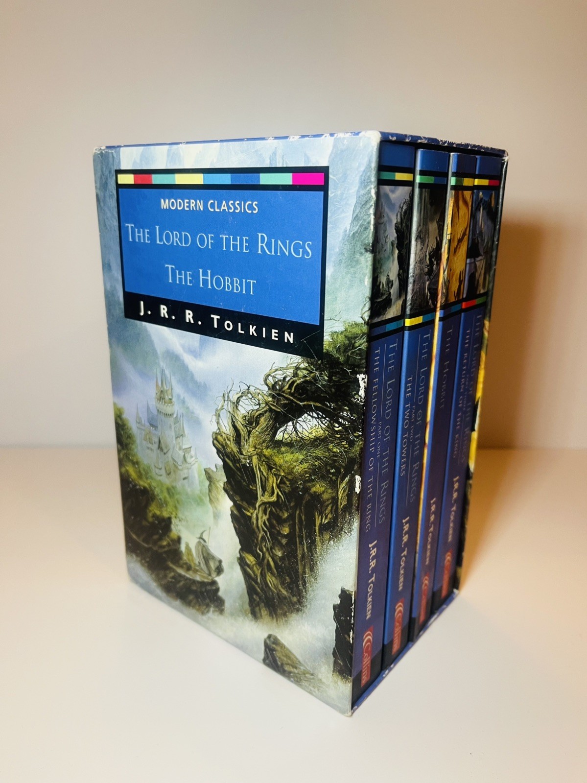 TolkienGuide - Collins Modern Classics The Hobbit & The Lord Of The ...
