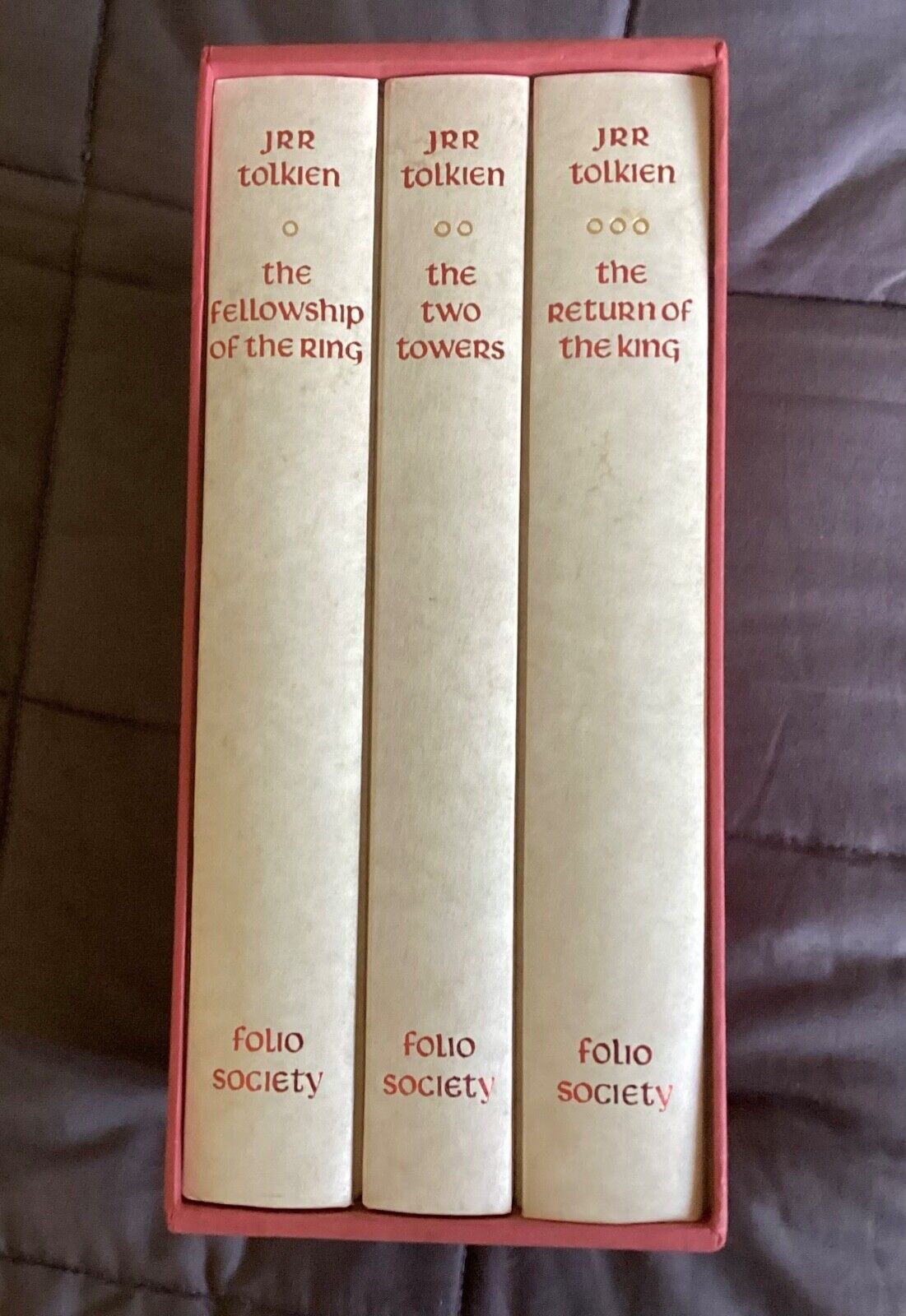 TolkienGuide - Folio Society Lord of the Rings. J R R Tolkien. 1991. 3vols.